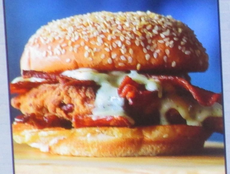 Yankee Stadium Food Menu 2025 | New York Yankees