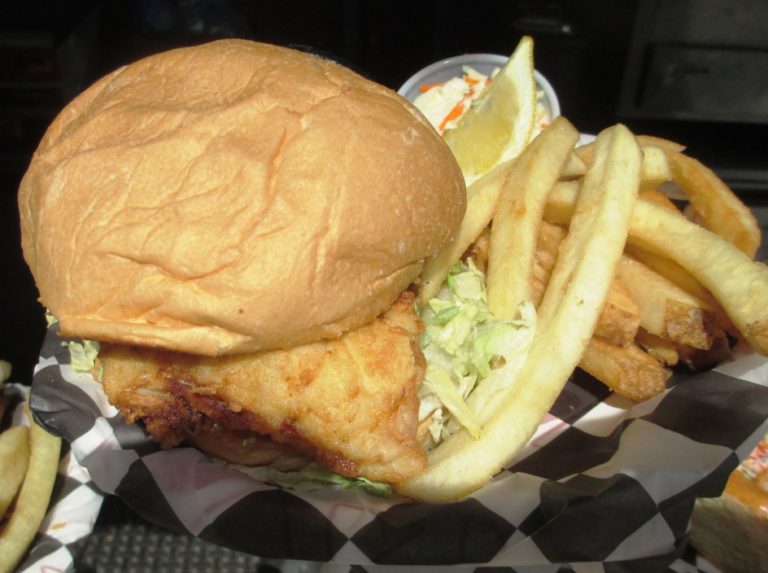 Fenway Park Food Menu - Best Food, Fenway Franks + More - MLB Ballpark ...