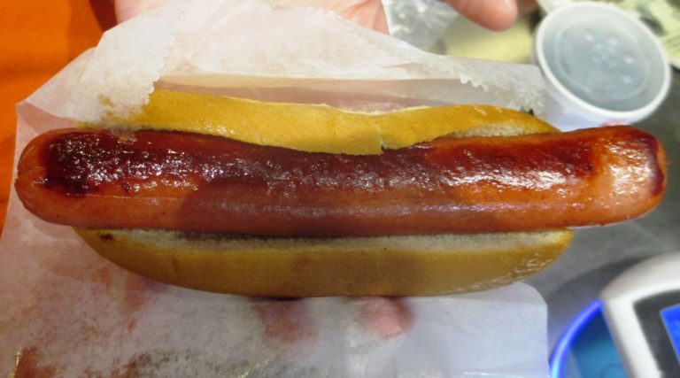 Fenway Park Food Menu - Best Food, Fenway Franks + More - MLB Ballpark ...