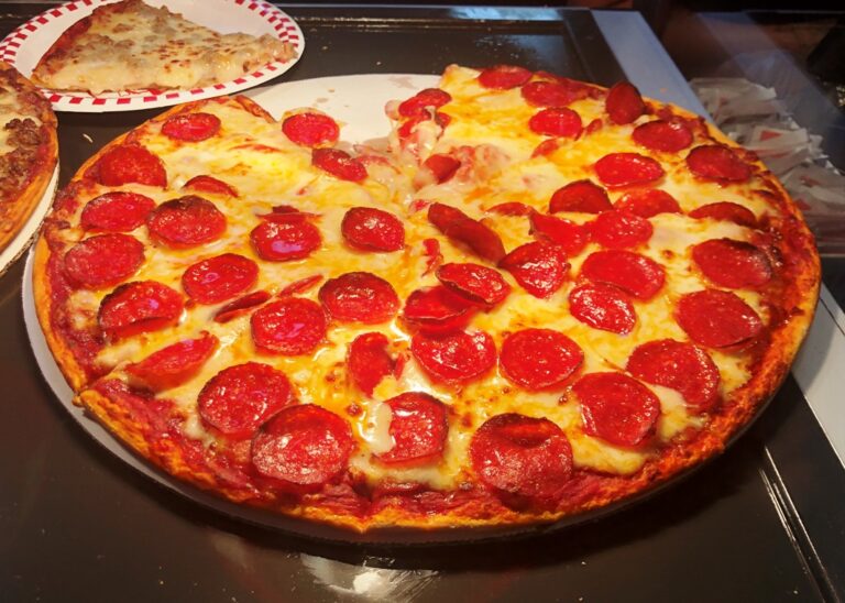 12 Guaranteed Rate Field Food Tips | Chicago White Sox - MLB Ballpark ...