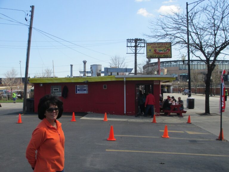 Guaranteed Rate Field Parking Tips | Chicago White Sox - MLB Ballpark ...